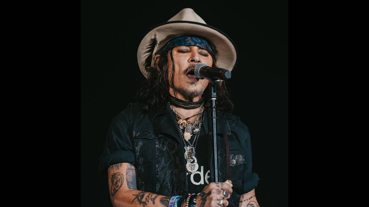 Johnny Deep se desmaya y lo encuentran inconsciente en hotel