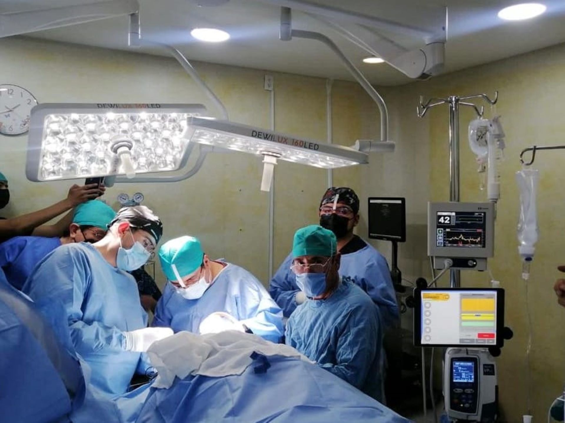 Issste realiza con éxito primera neurocirugía