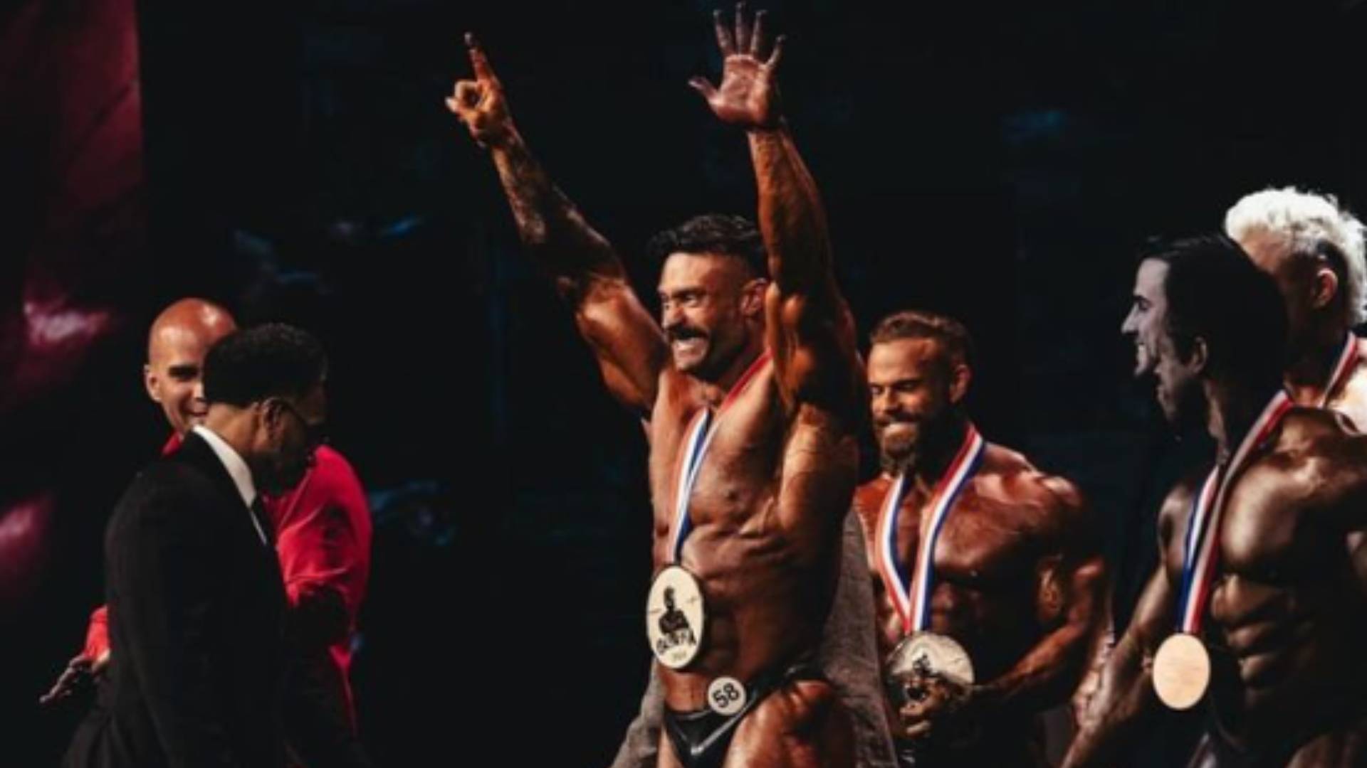 CBum se retira tras dominar el Mr. Olympia