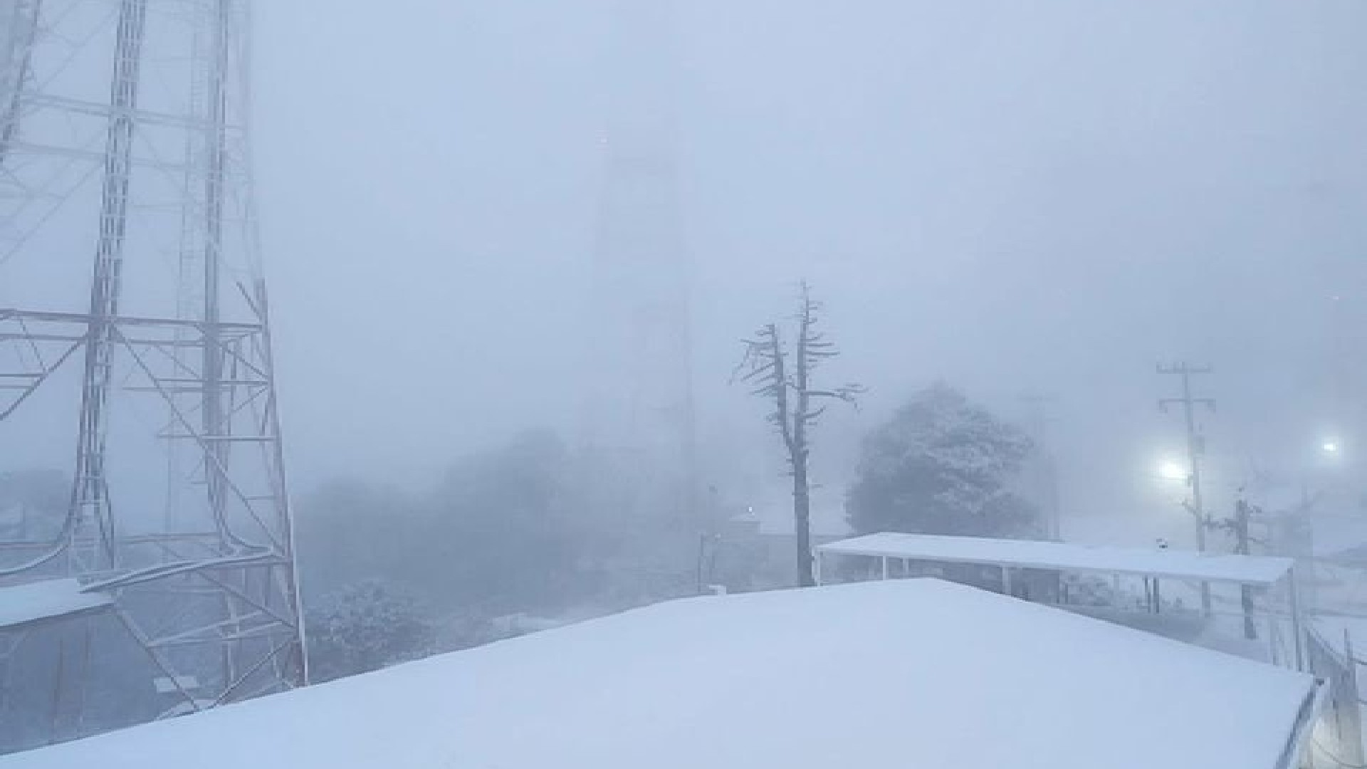 Cae nieve en Edomex y se registran bajas temperaturas por frente frío 15