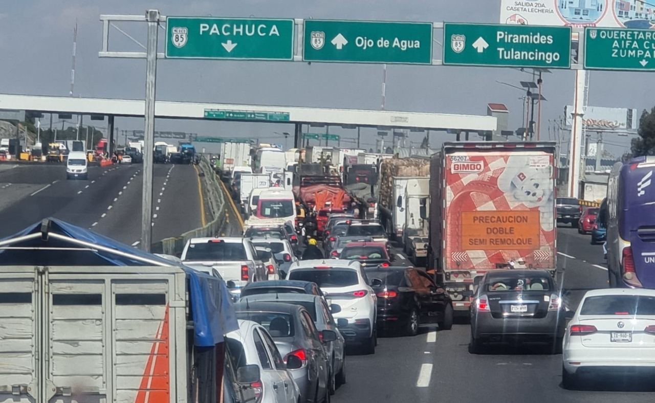 ¿Qué pasa en la autopista México-Pachuca? ¿Por qué está bloqueada la caseta de San Cristóbal?