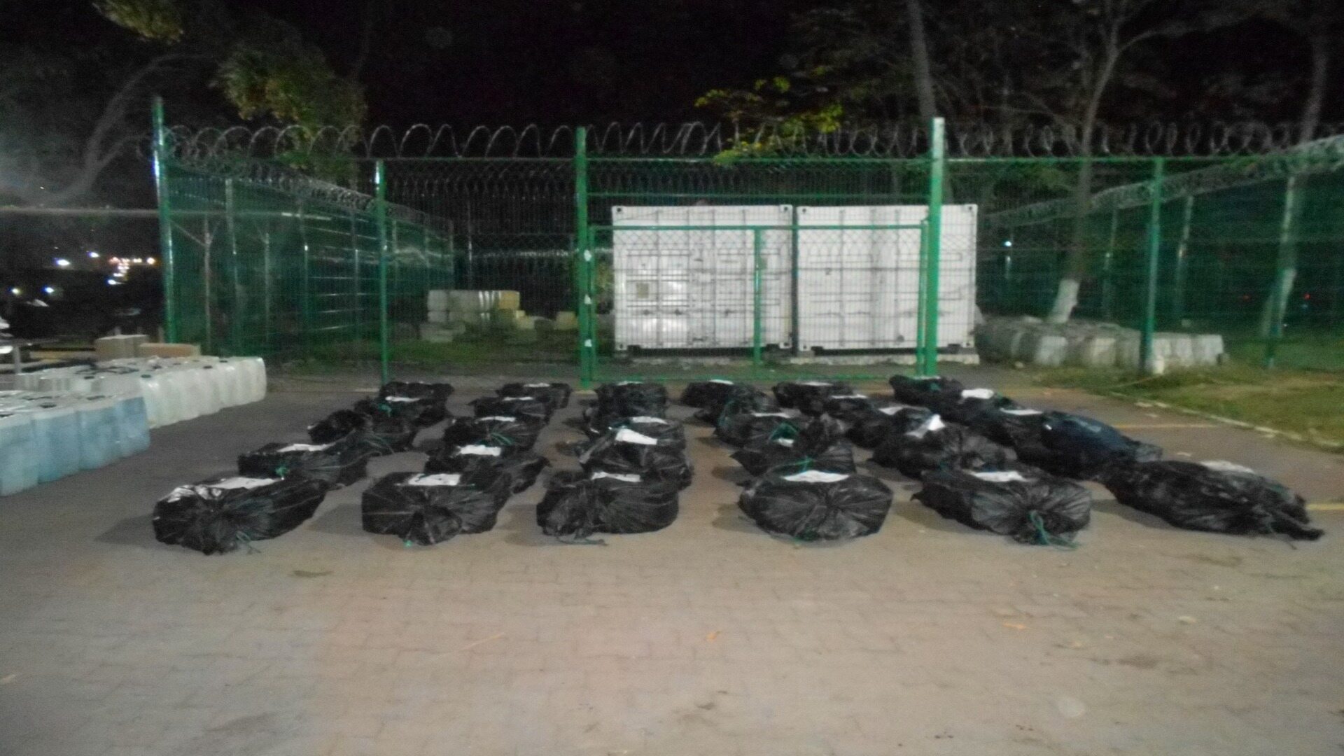 Marina asegura 1,600 kilos de cocaína en Manzanillo, Colima