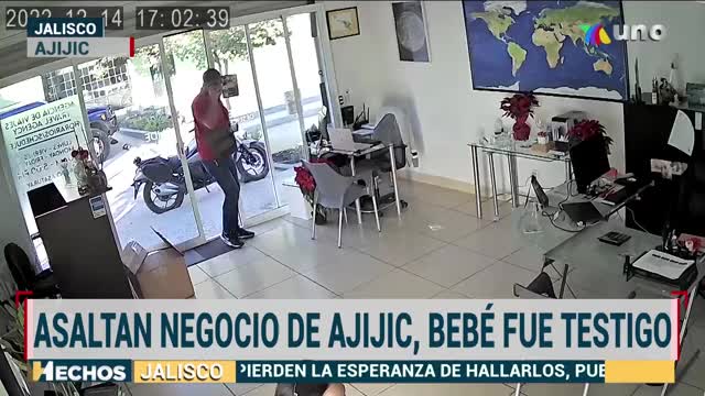 Video: Hombre asalta un negocio ante la presencia de un bebé en Ajijic