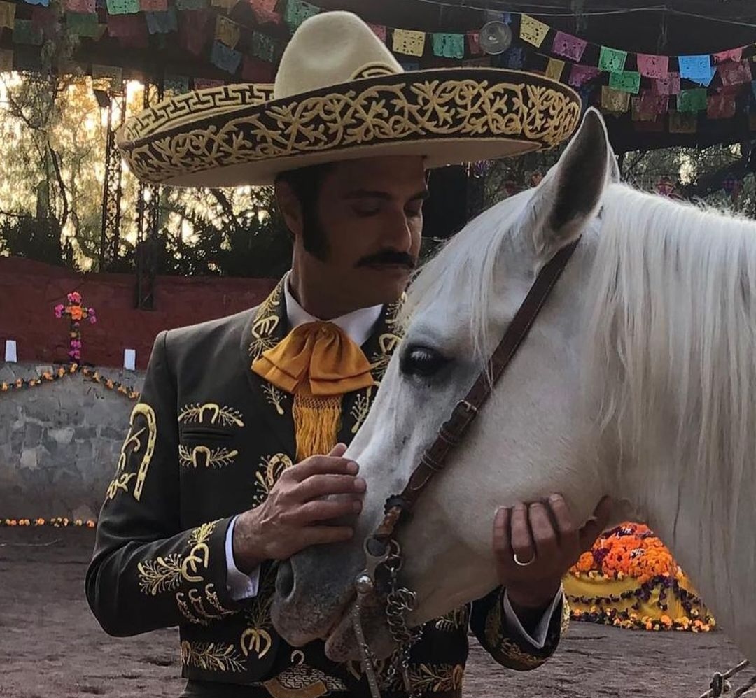 Cuándo y dónde se estrena serie El Rey, Vicente Fernández