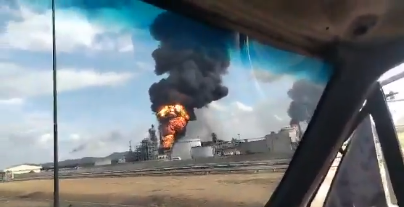 Venezuela: Fuerte explosión e incendio sacuden la planta petrolera ...