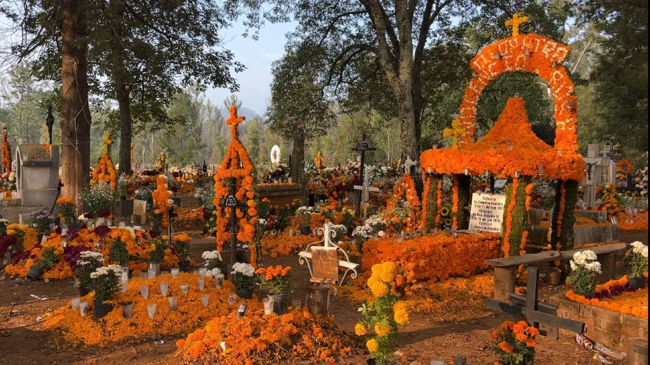 Día de Muertos 2024: Así se vivió el 2 de noviembre en pueblos de Michoacán