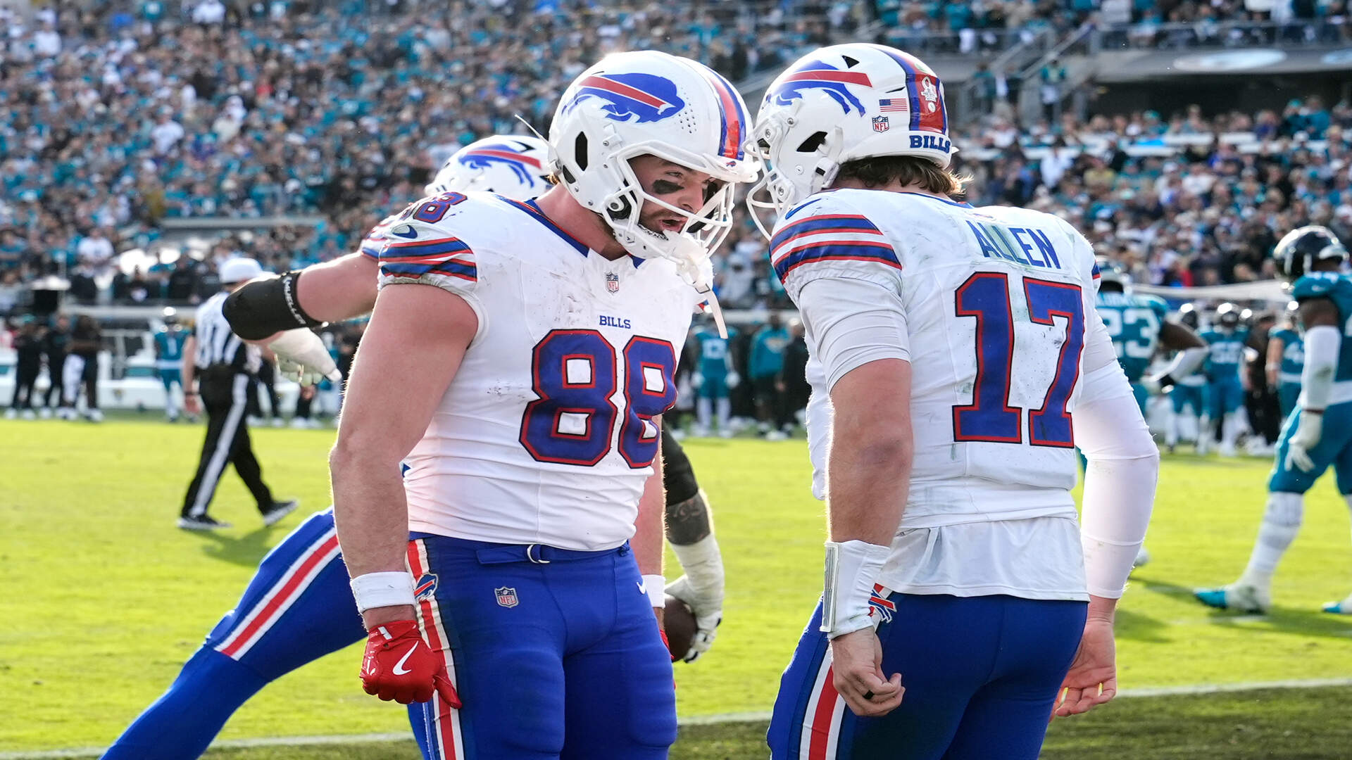 Allen lleva a Bills a ganar en playoffs