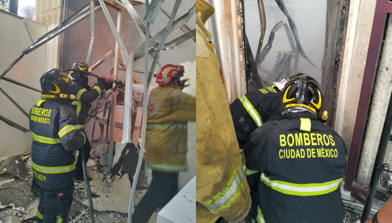 Bomberos de CDMX extinguen incendio en biblioteca del IPN Zacatenco
