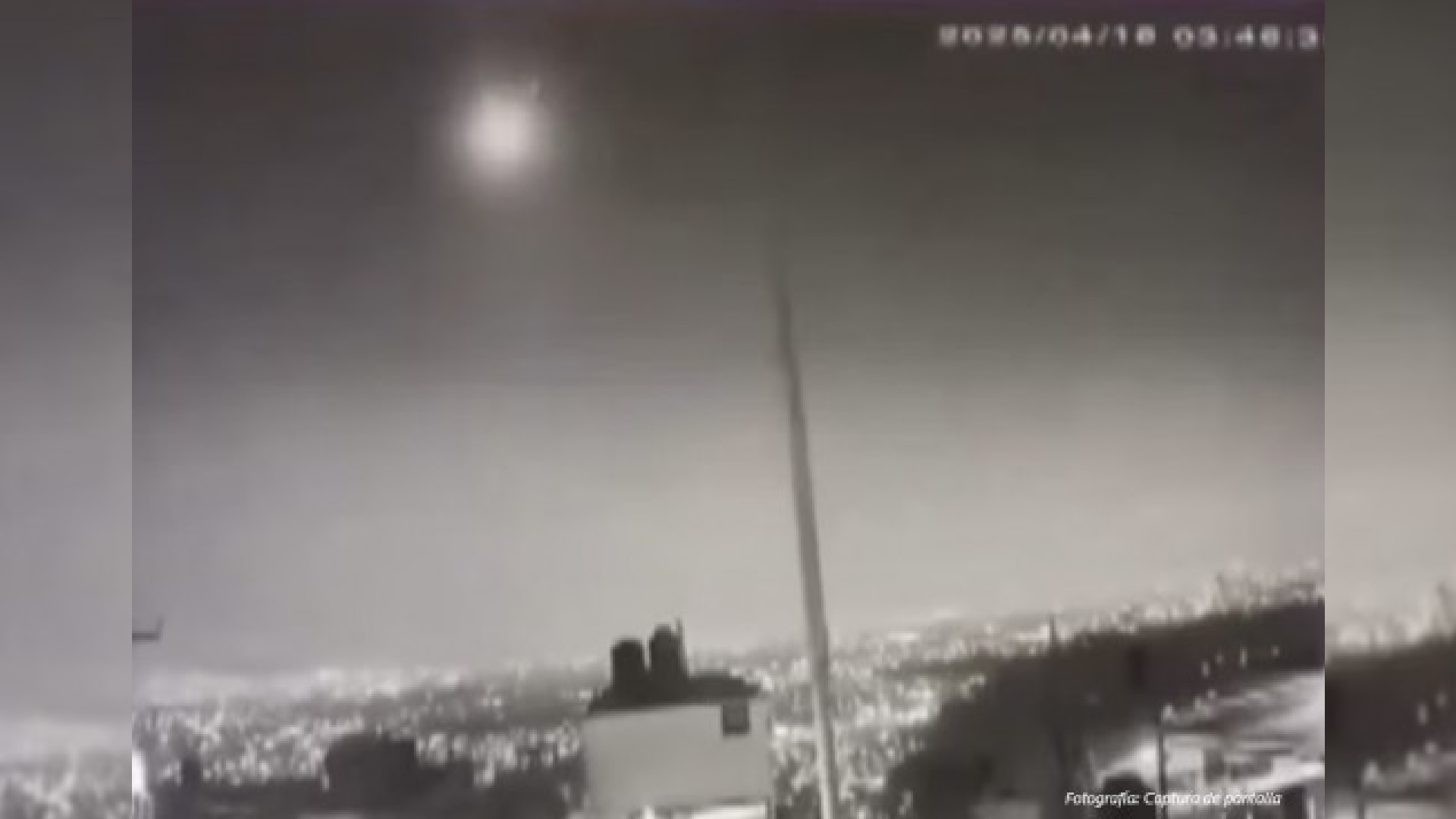 ¿Cayó un meteorito en CDMX? Así fue el estruendo que sintieron los ...