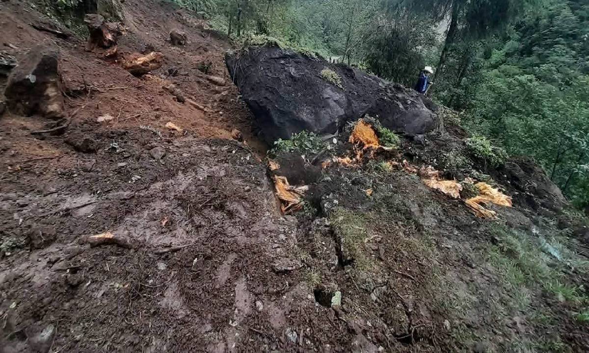 ¿Cómo ocurrió el derrumbe que dejó incomunicadas comunidades ...
