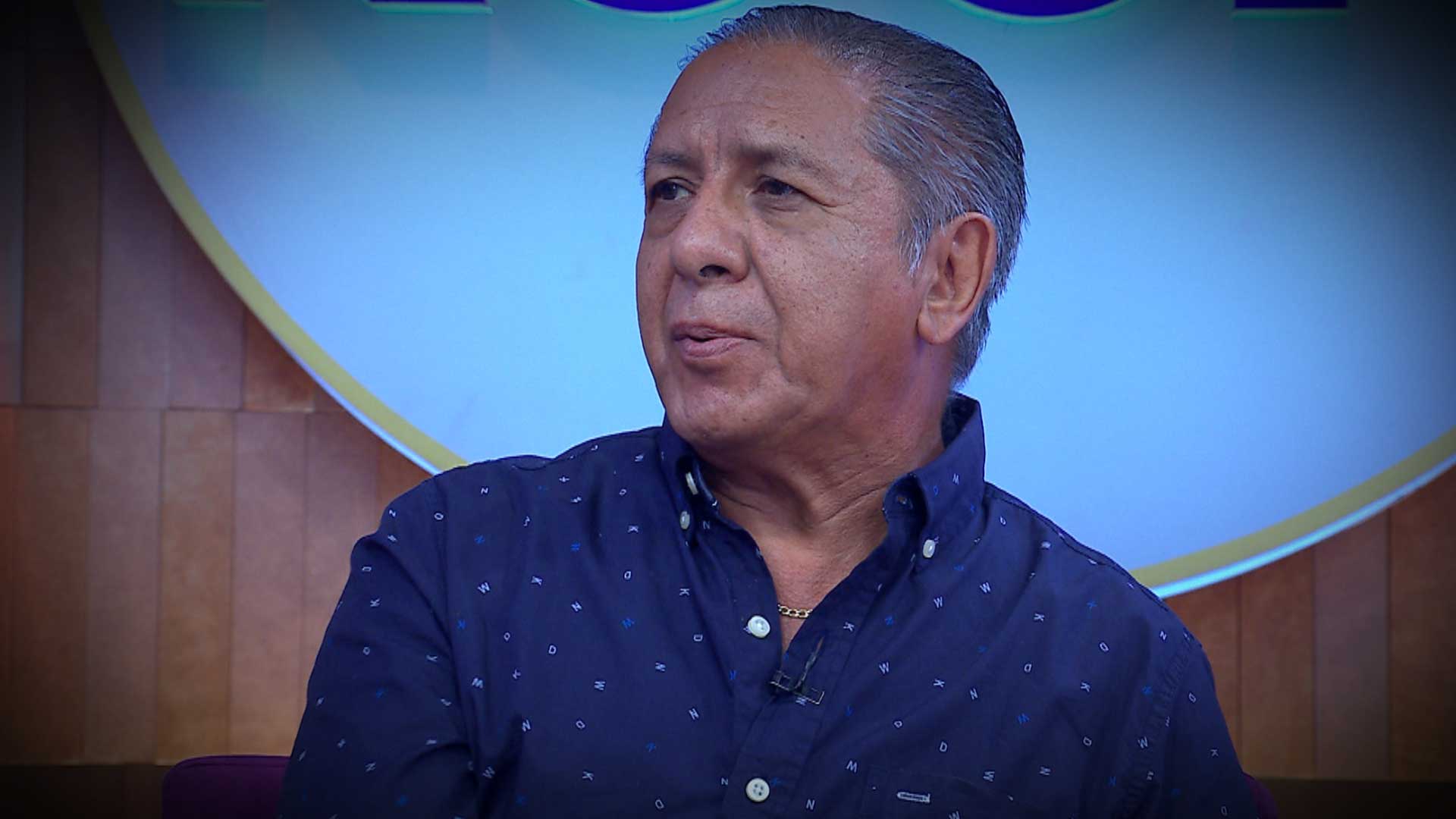 Román corrió a su mujer del cuarto porque ya no cumplía