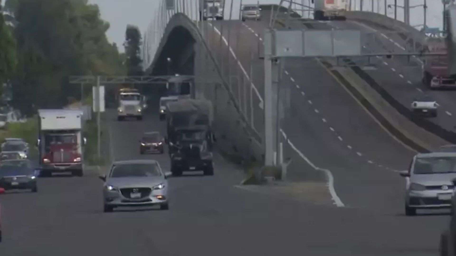 Cierre de carriles en la autopista México–Puebla: Tramo