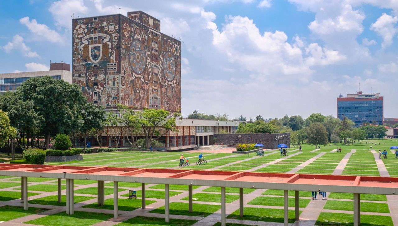 ¿Cuáles son los requisitos y promedio necesario para entrar a la UNAM?