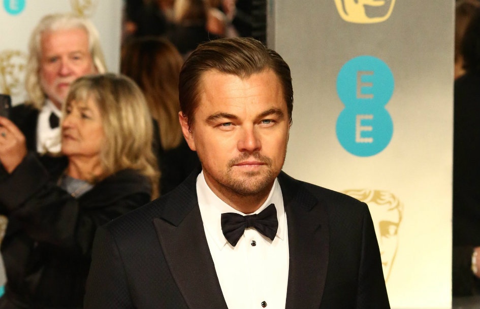 Leonardo Di Caprio recibe merecido Óscar