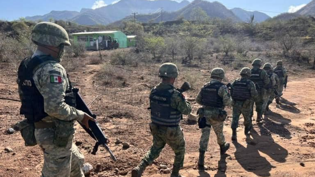 Enfrentamiento entre presuntos grupos criminales deja 11 muertos en Huajicori