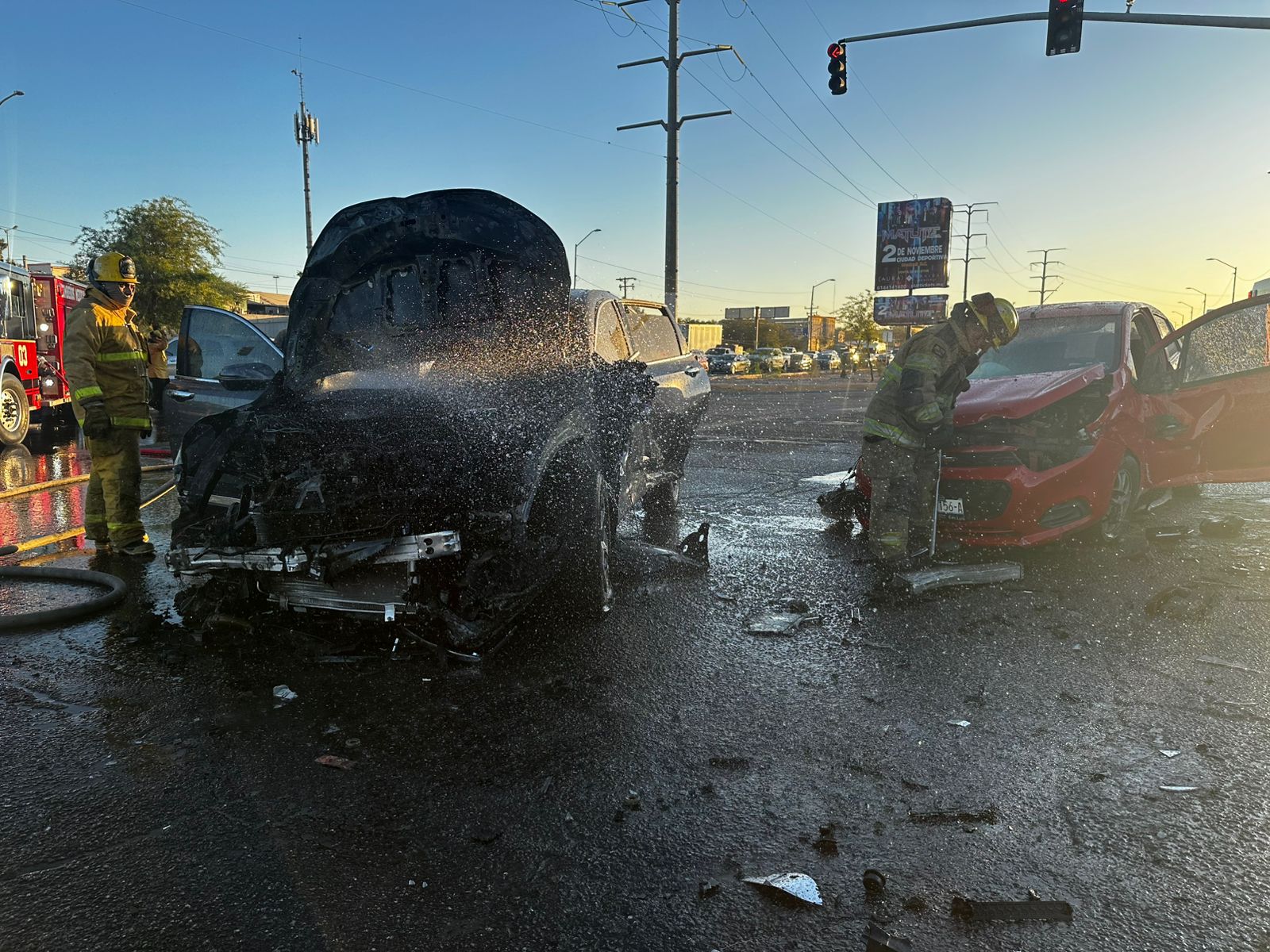 Joven ebrio provoca choque múltiple trata de huir e impacta dos autos ...
