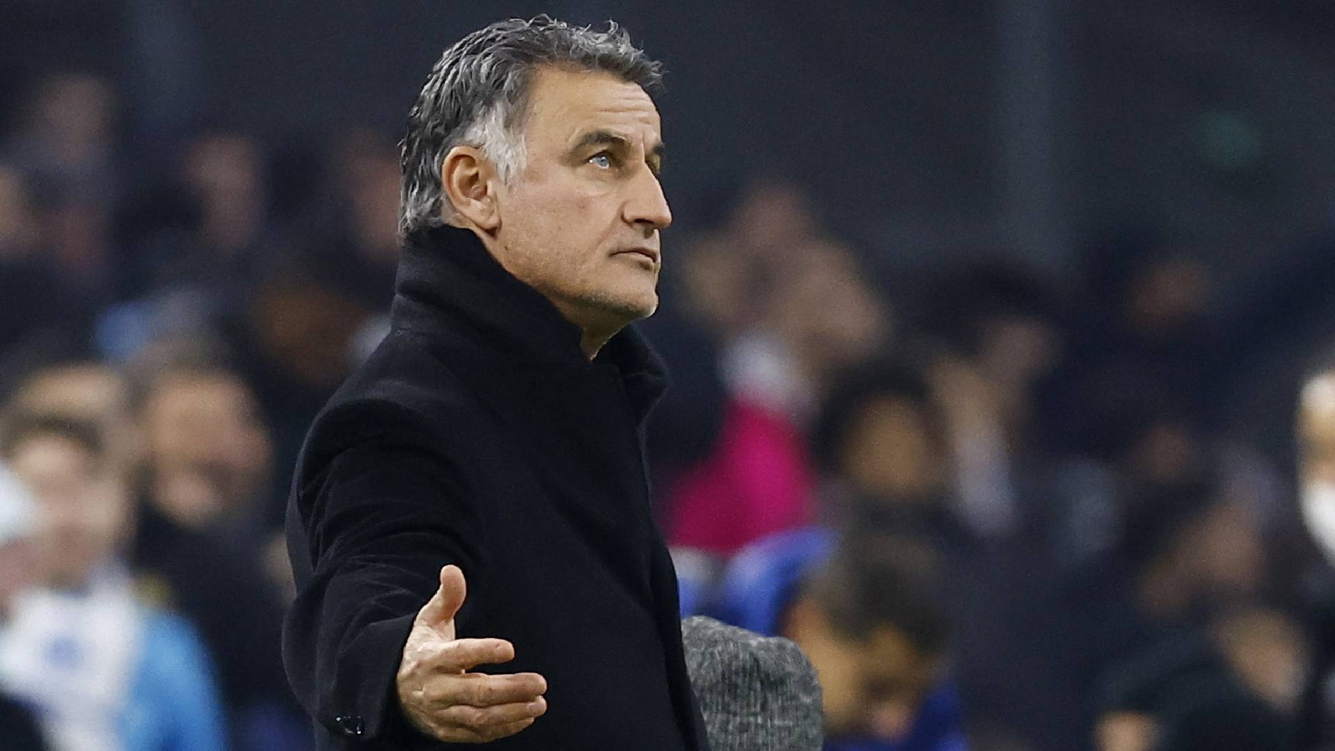 VIDEO: Christophe Galtier, entrenador del PSG se encara con aficionados ...