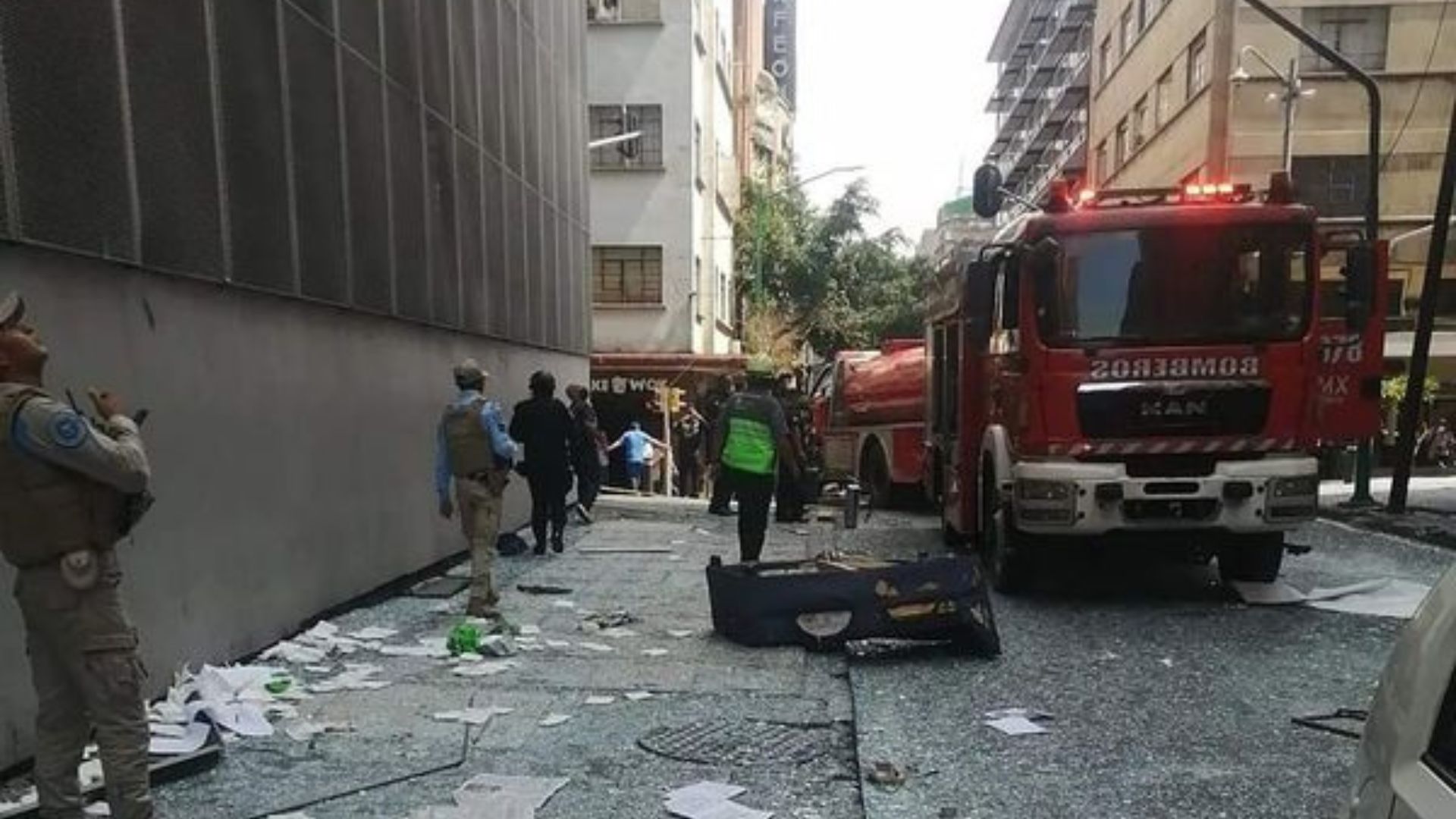 Se registra explosión en edificio de departamentos del Centro Histórico