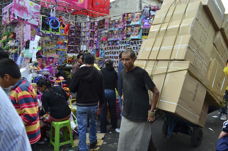 Van por ley para regular el comercio informal en la CDMX