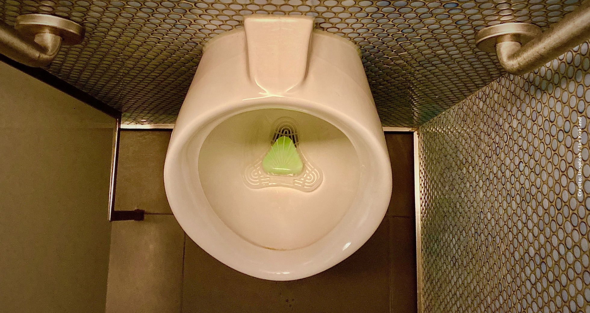 ¿Qué dice el color de la pipí sobre tu salud?