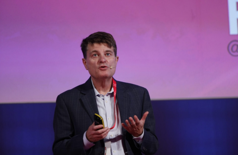 Seremos dependientes de la IA: Martin Ford