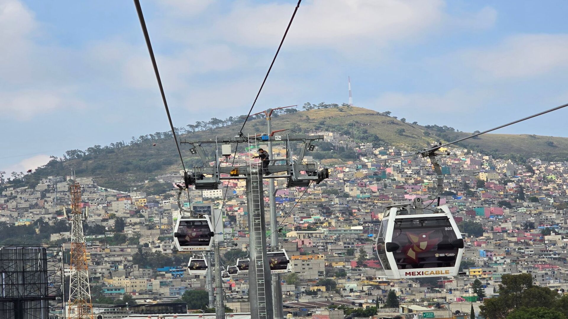 Comenzó construcción de la Línea 3 del Mexicable