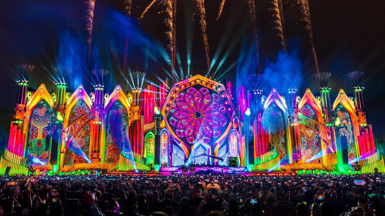 Precio de cervezas y alimentos en el EDC 2026 en el Autódromo Hermanos ...