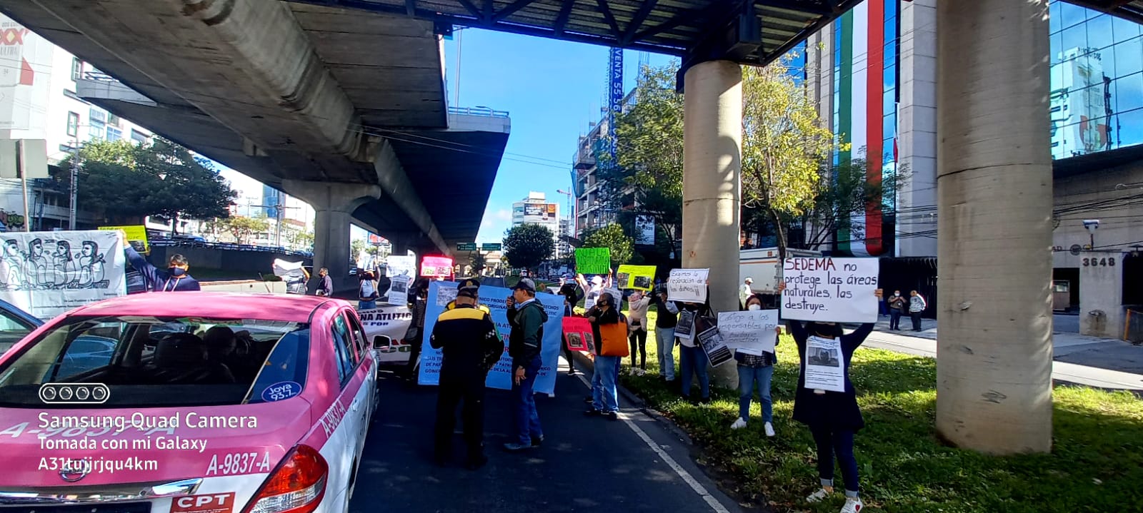 Retiran bloqueo en carriles centrales de Periférico Sur en la CDMX