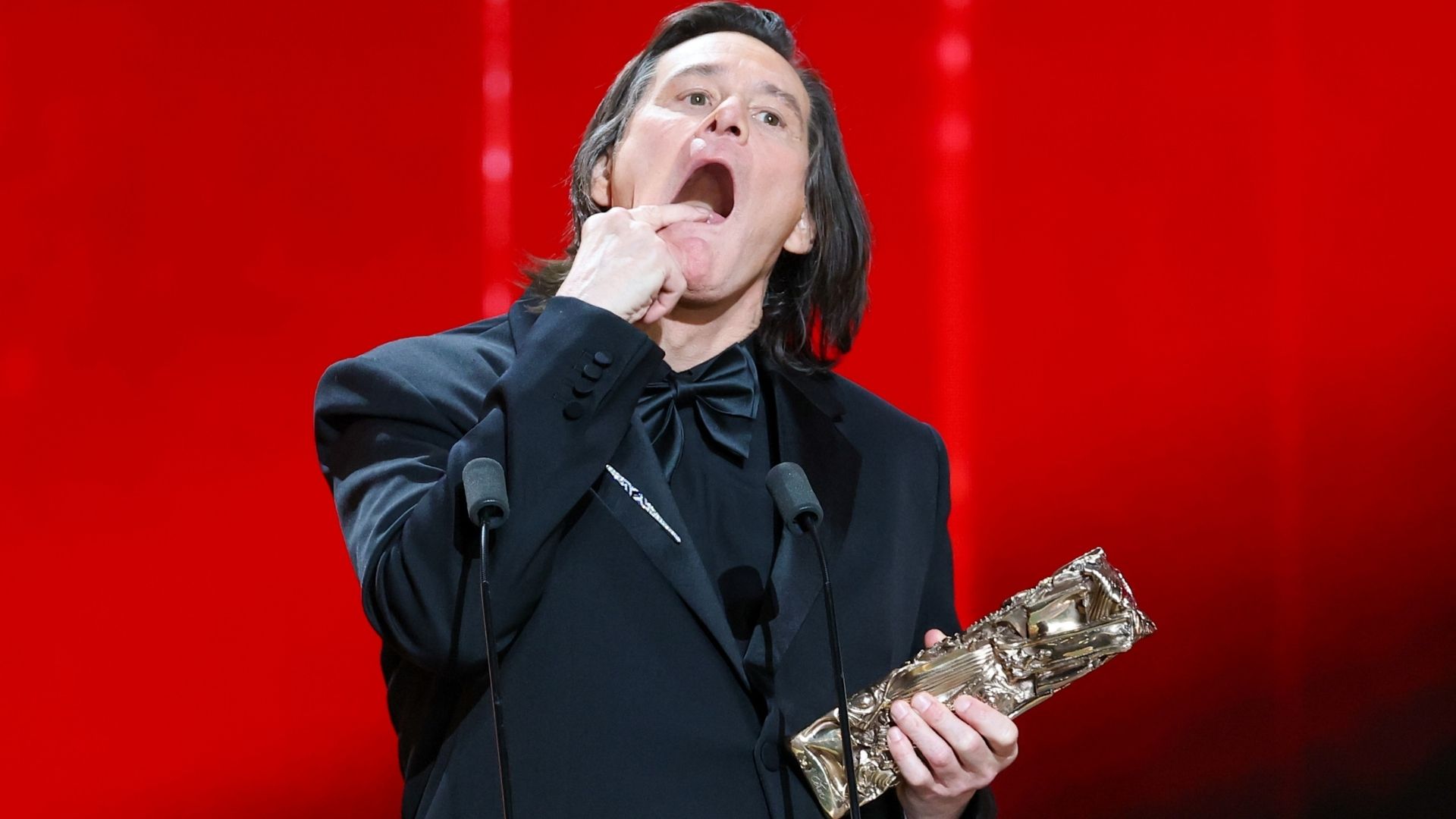 Qué le pasó en la cara a Jim Carrey, por qué dicen que tiene un clon y ...
