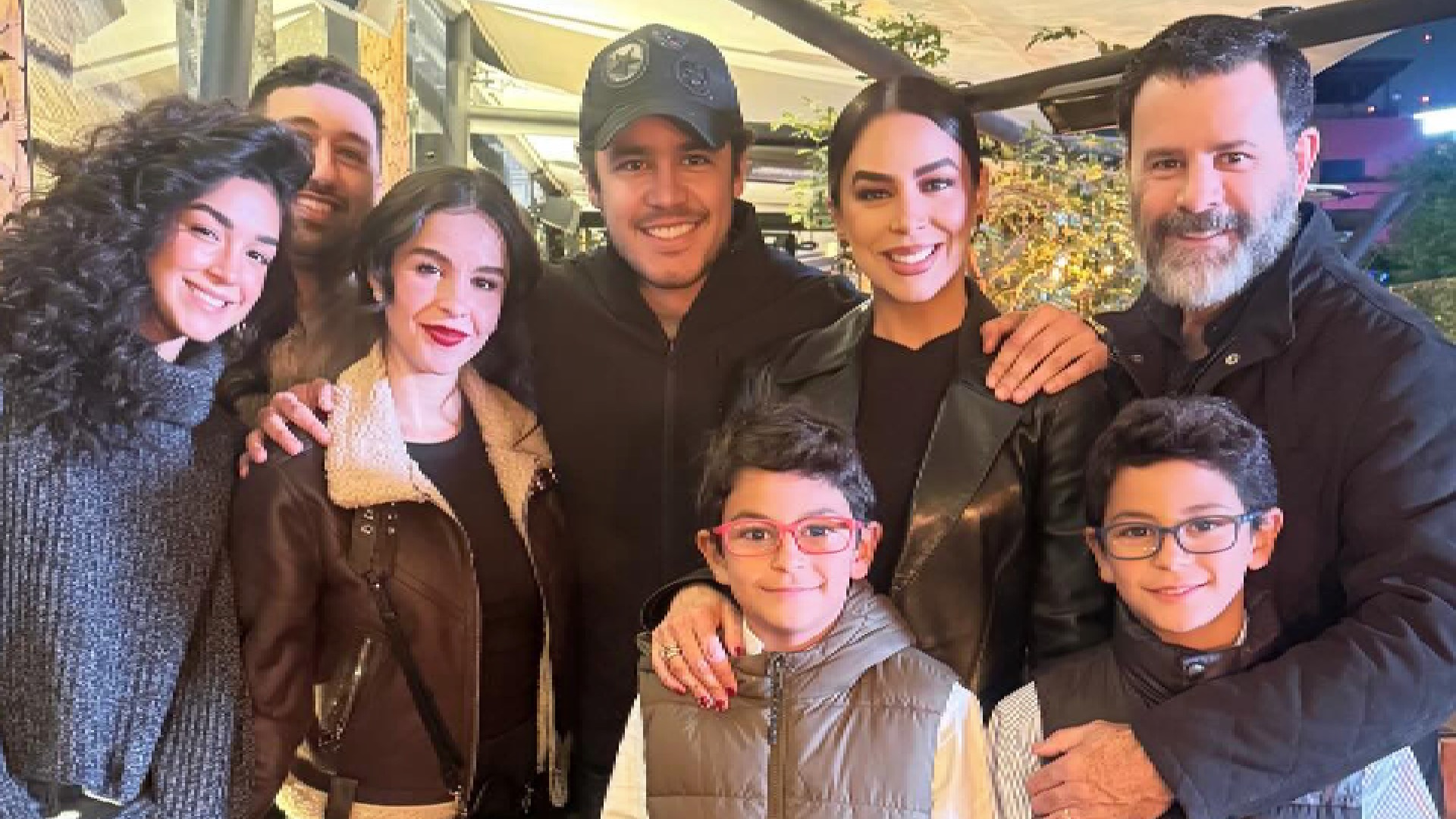 Bibi Gaytán y Eduardo Capetillo están en medio de rumores de una ...