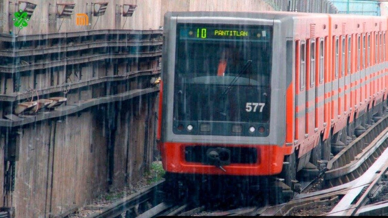 Línea A del Metro CDMX. Usuario muere al ser golpeado por tren; iba a ...