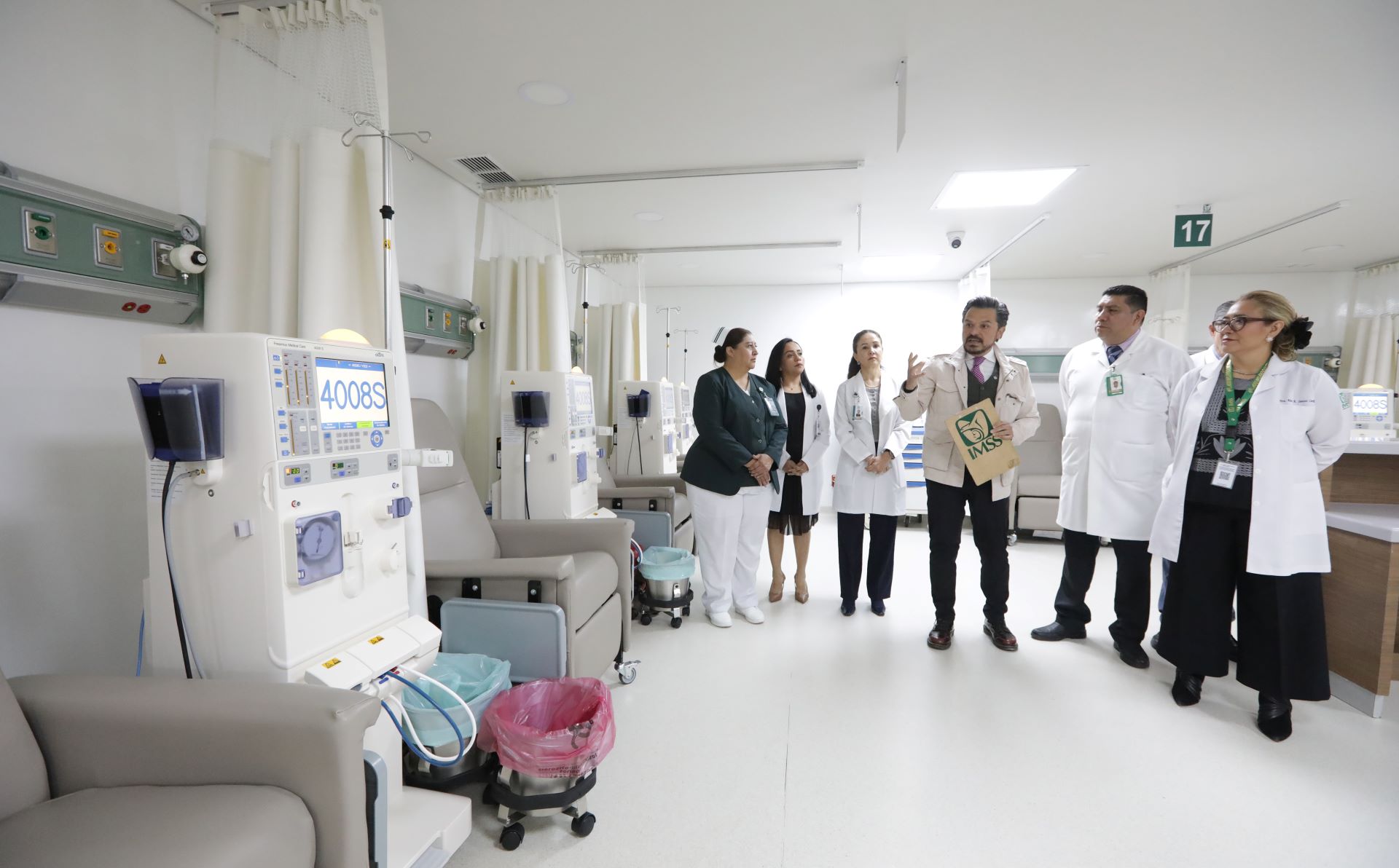 Zoé Robledo inaugura Sala de Hemodiálisis del IMSS en UMF No. 13 en CDMX