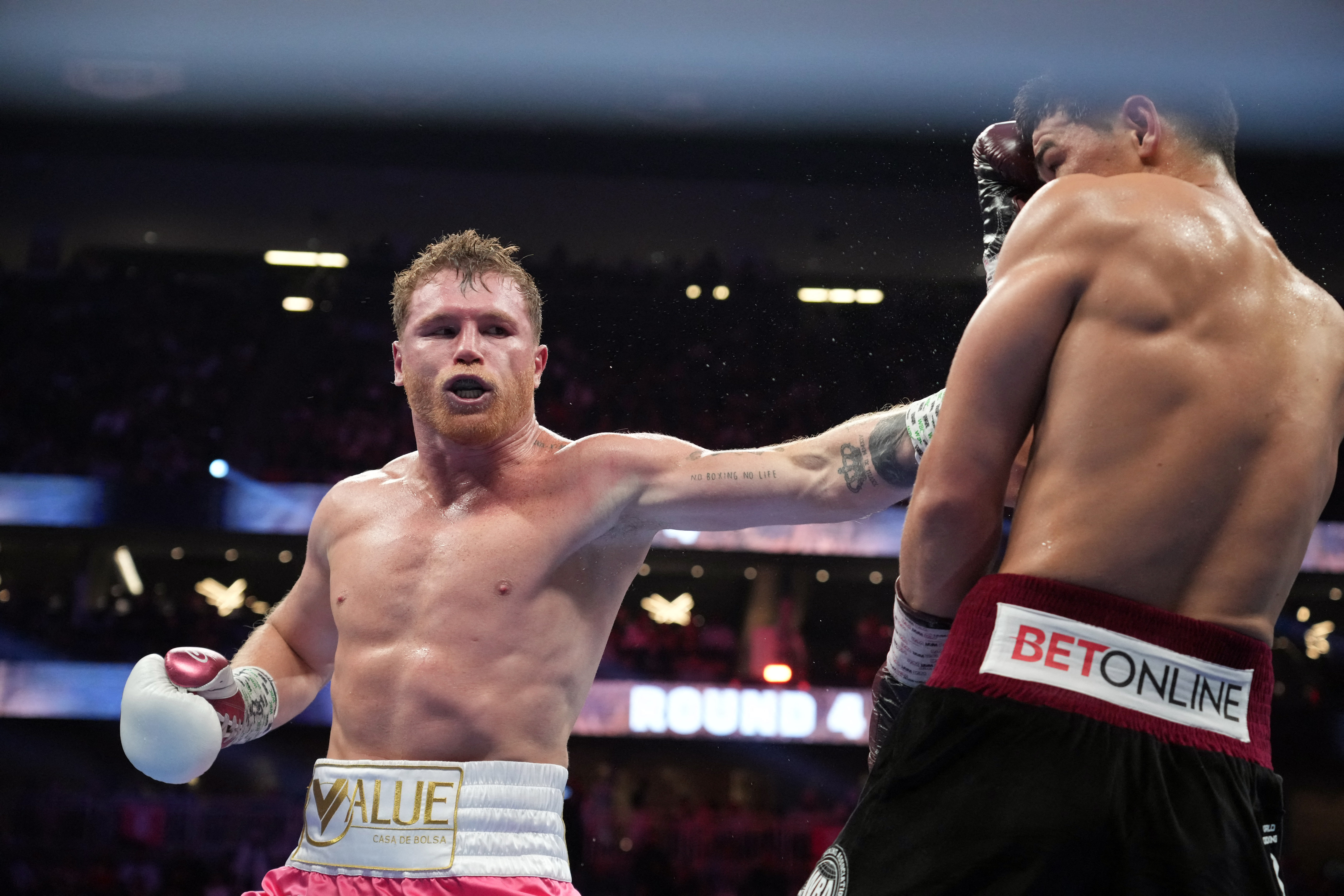 ¿Cuántas peleas ha perdido 'Canelo' Álvarez en su carrera?