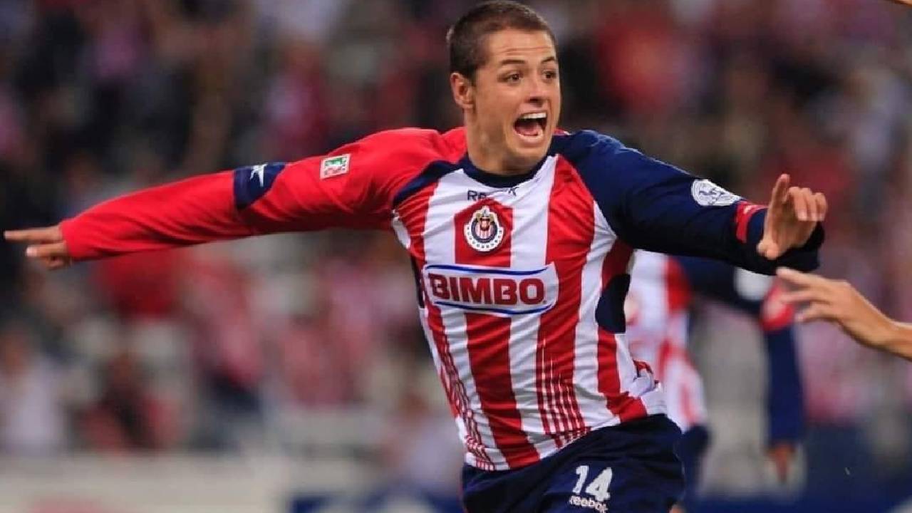 Chicharito Hernández vuelve a Chivas y en redes celebran con memes