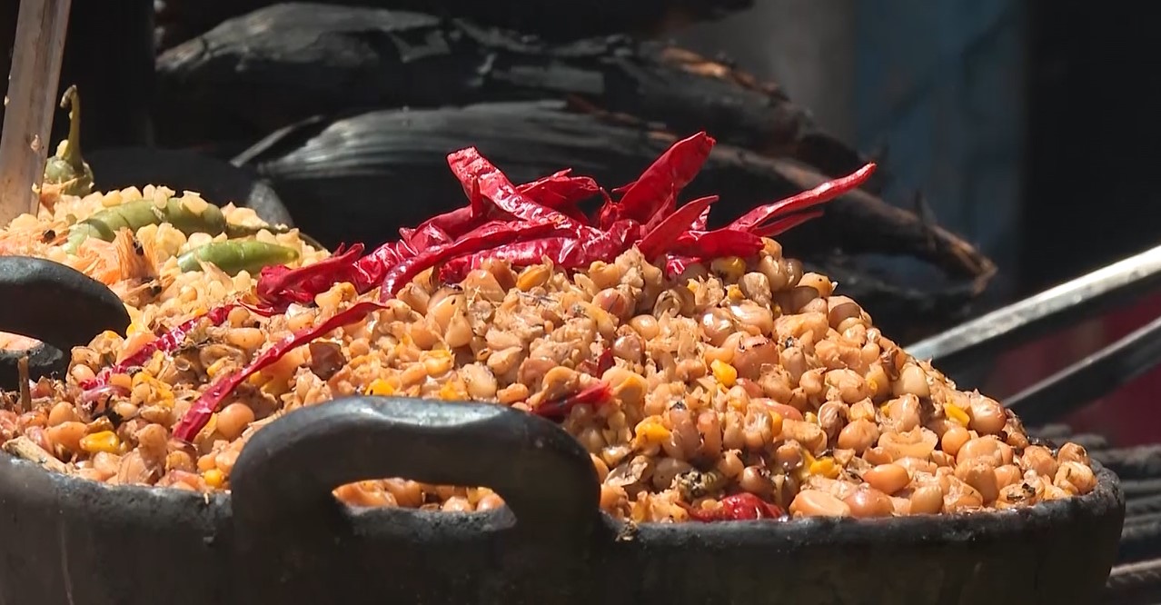 Elotes asados, esquites y variedades únicas en Buenavista