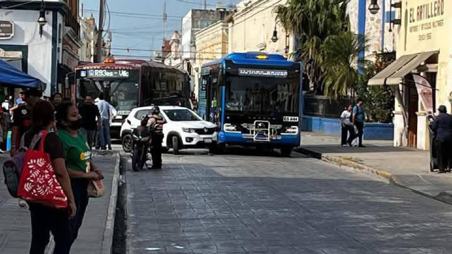 ÚLTIMO MOMENTO: Fuerte accidente en el centro de Mérida involucra a un ...