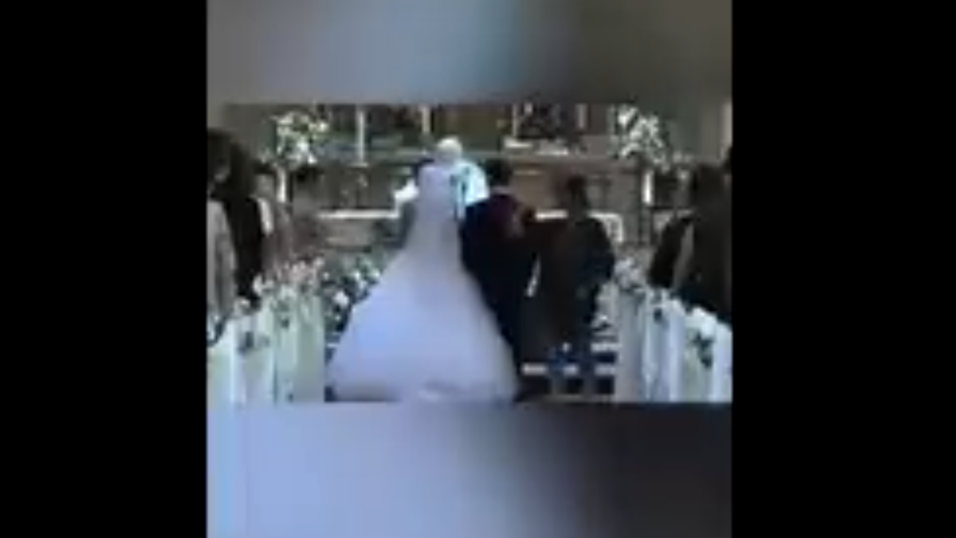 Fantasma aparece en boda religiosa de 1993 video viral