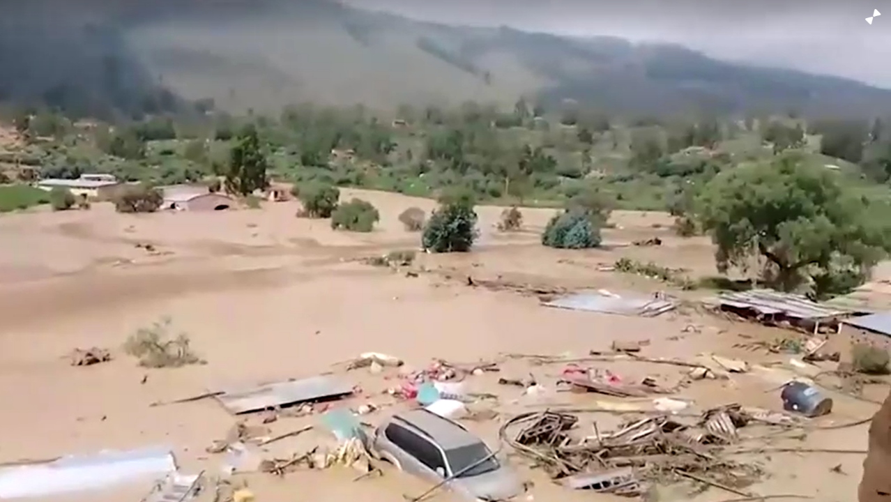 VIDEO: Pueblo en Bolivia queda sepultado en lodo tras intensas lluvias