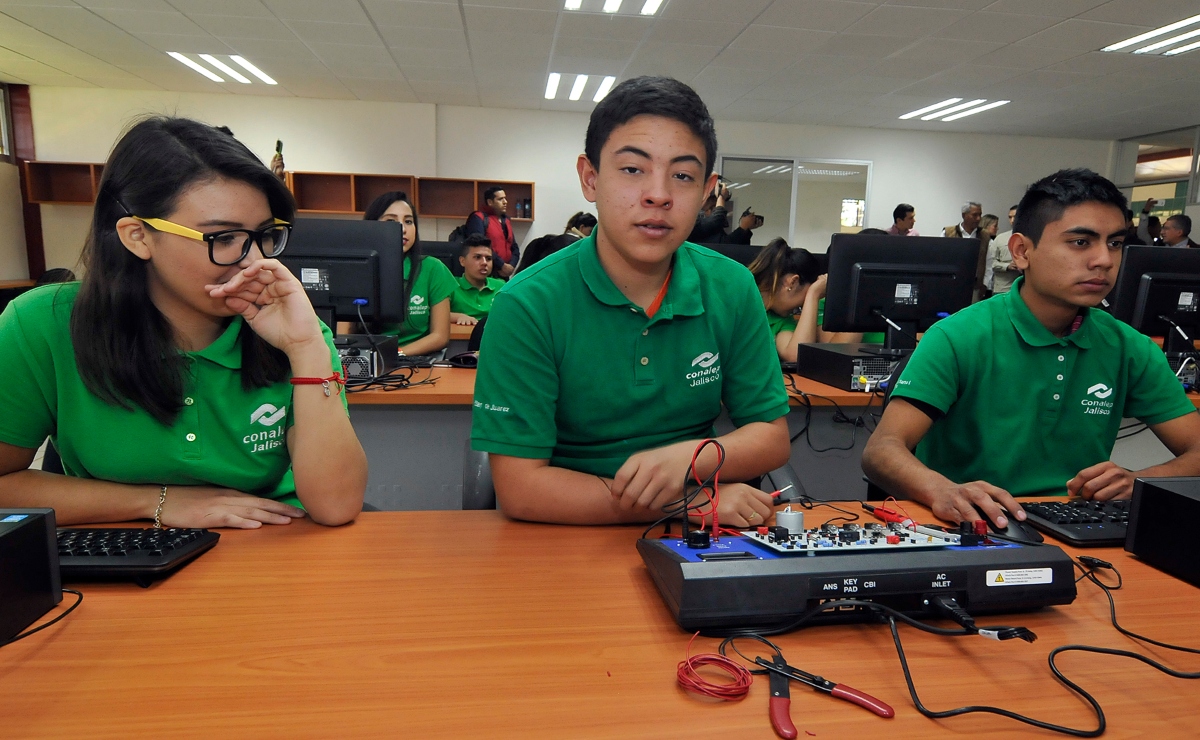 ¿Qué es y qué carreras ofrece el Conalep?