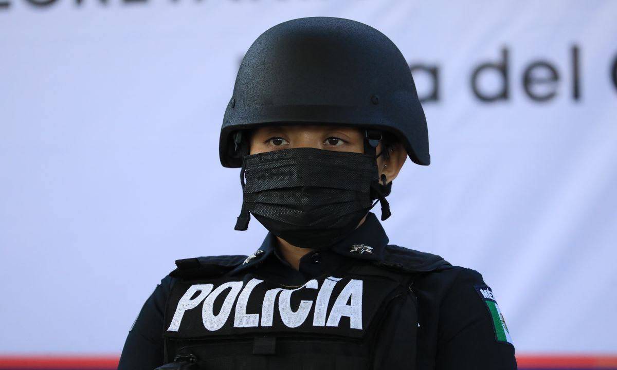 Equipan a los elementos policiacos de Playa del Carmen