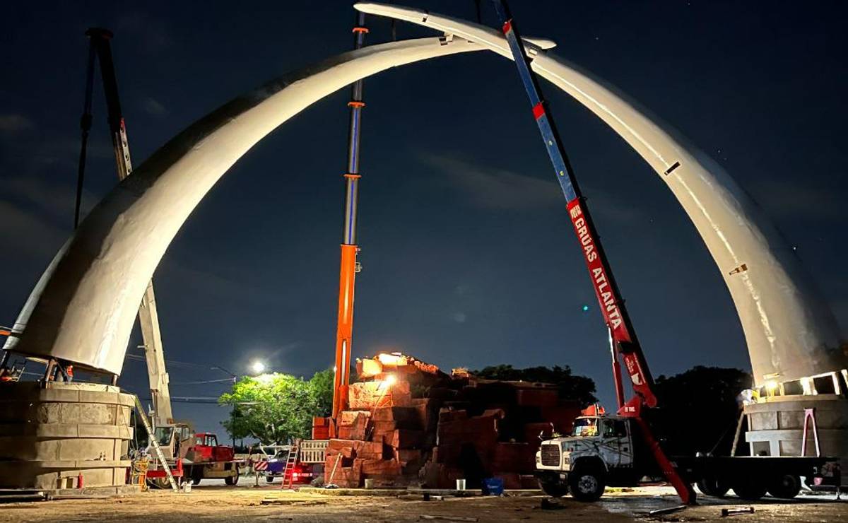 Regresan los emblemáticos colmillos al Zoológico de León
