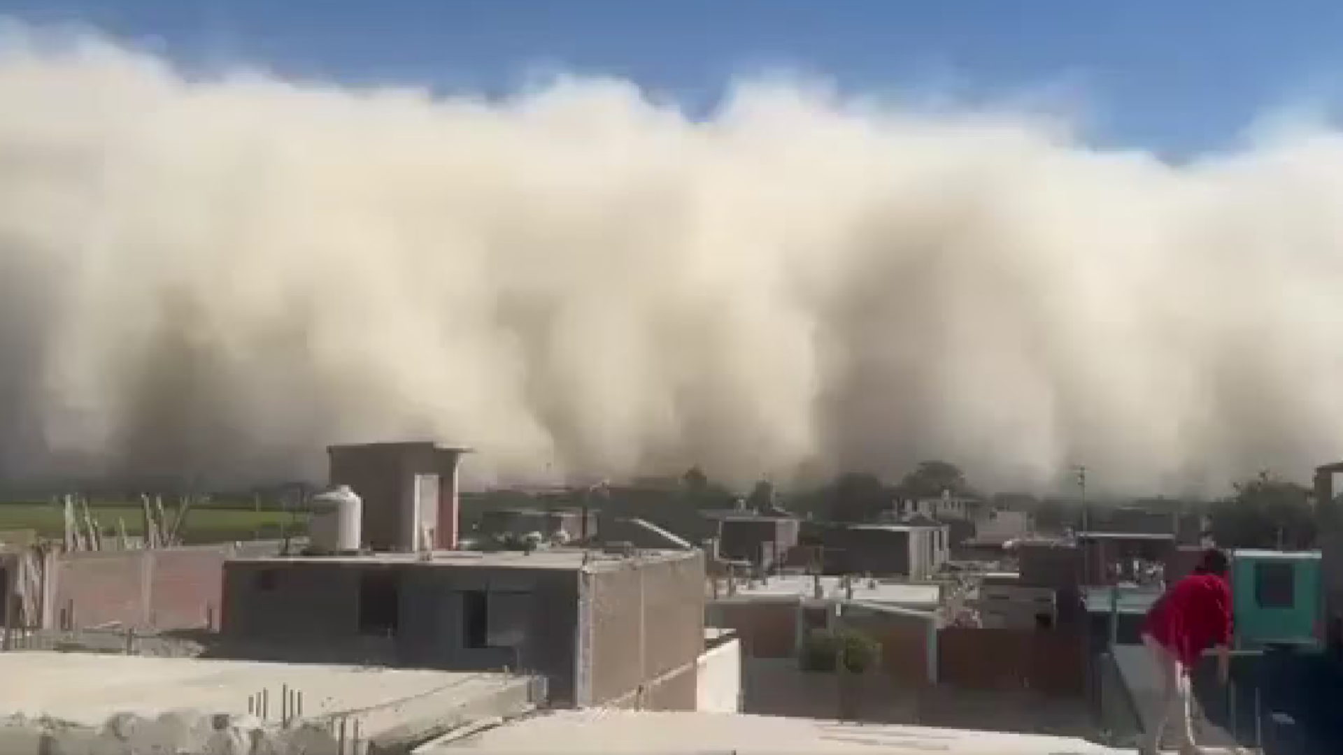 Captan devastadora tormenta de arena nunca antes vista en Perú ...