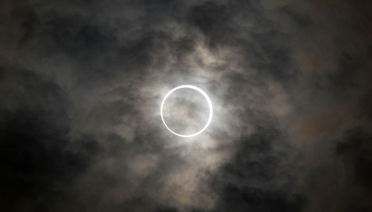 Eclipse solar: ¿Cuándo, dónde y cómo ver el fenómeno de este 2 de ...