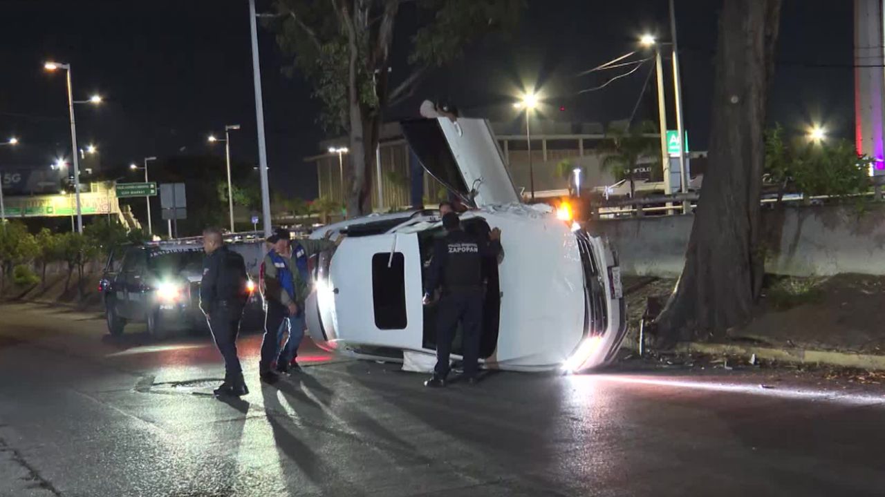 Violencia en la ZMG: Mariachi borracho vuelca su auto y muere hombre ...