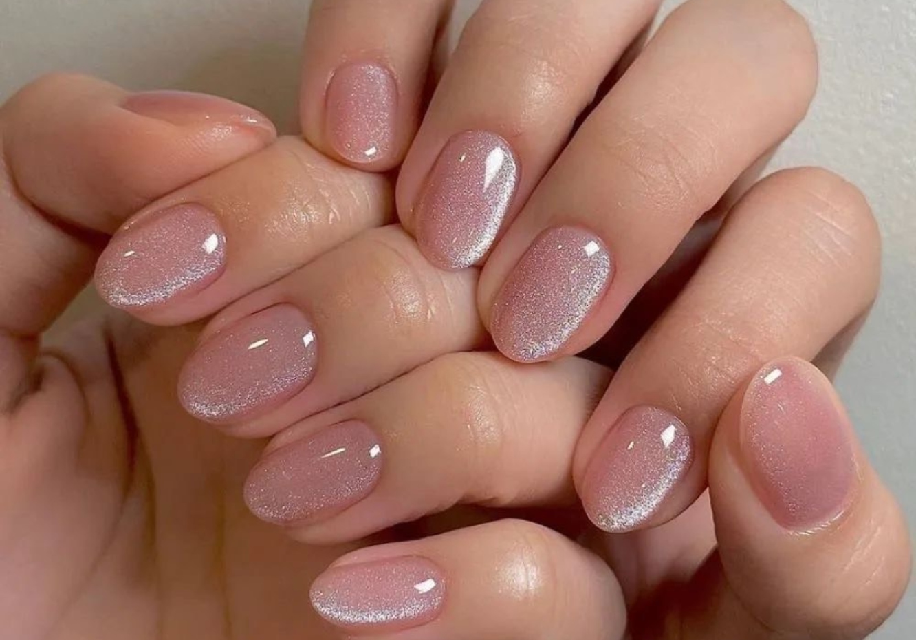 6 Diseños De Uñas Que Estarán En Tendencia En 2026 Te Harán Lucir