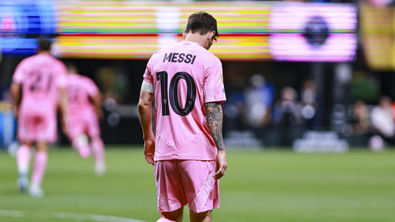 Cristiano Ronaldo y Canelo Álvarez superan a Messi como los atletas ...