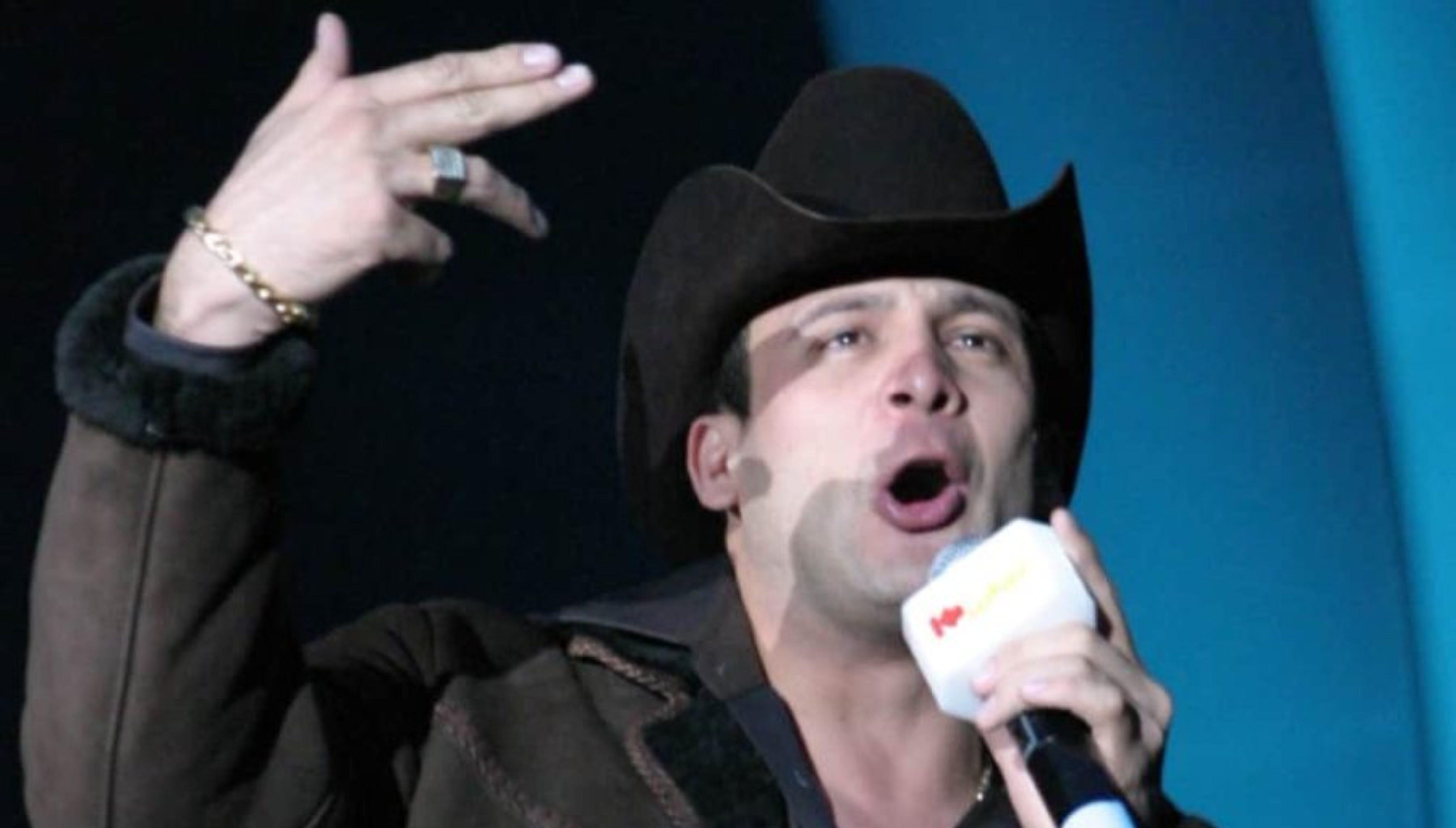 La Muerte De Valentin Elizalde Cancion