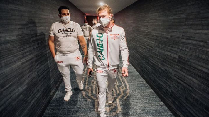 Canelo Álvarez en vivo en festejo de 15 años Box Azteca