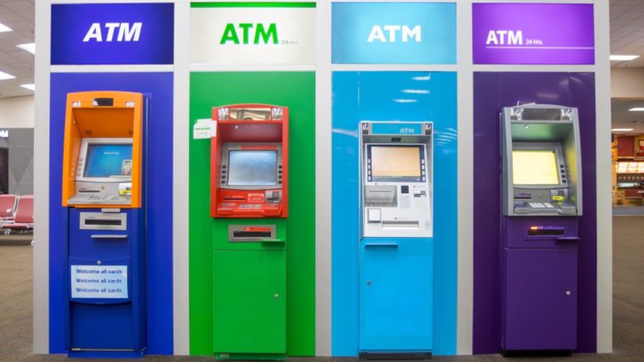 ¿Qué significa ATM en los cajeros automáticos de los bancos?
