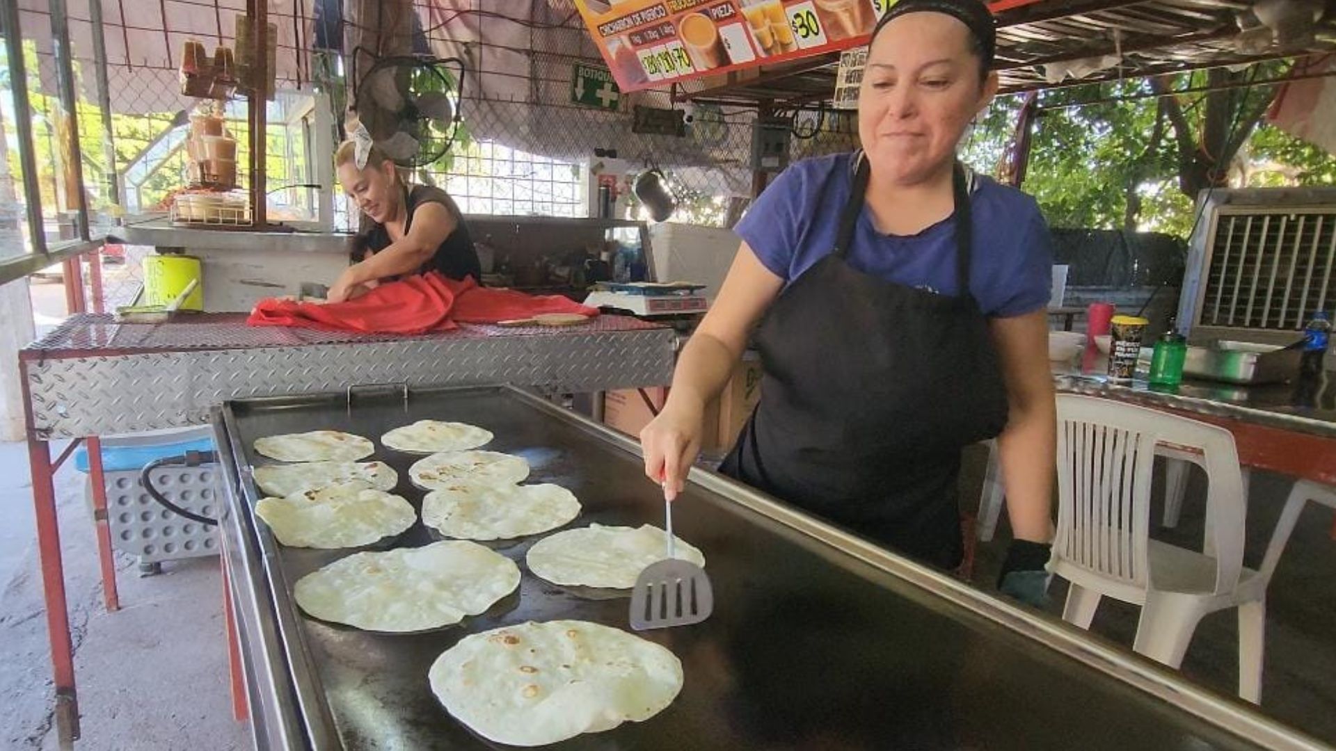 Venta de tortillas de harina en Culiacán